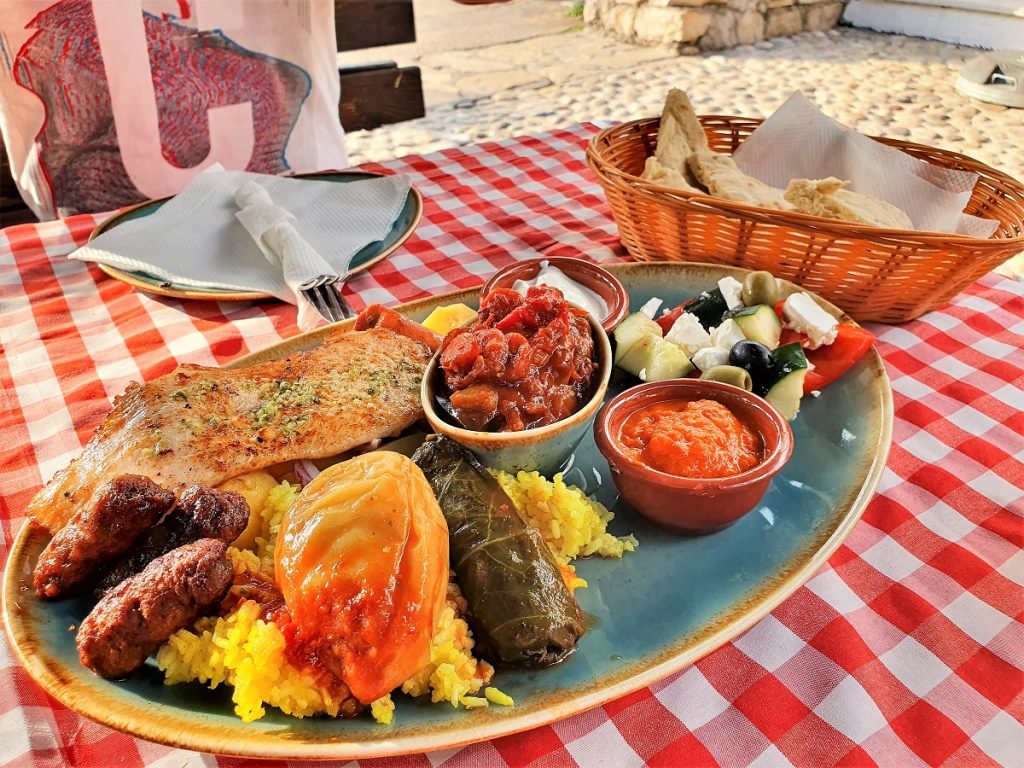 Food House Mostar - Pub & Restaurant - VerTRAVELt